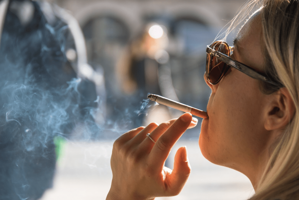 Smoking one cigarette equals 20 minute off your life, study finds ...