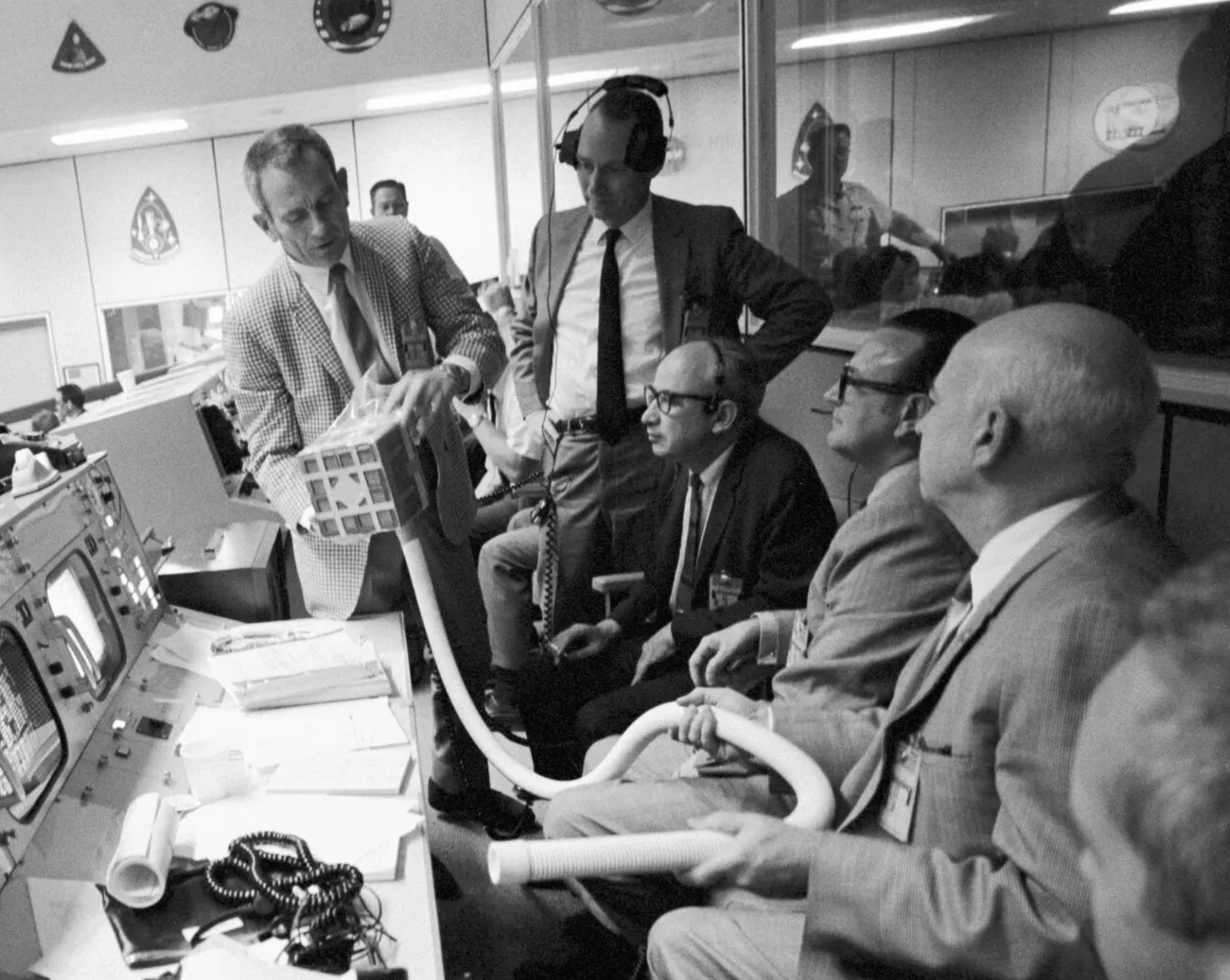 Ed Smylie, Who Saved the Apollo 13 Crew With Duct Tape, Dies at 95 ...