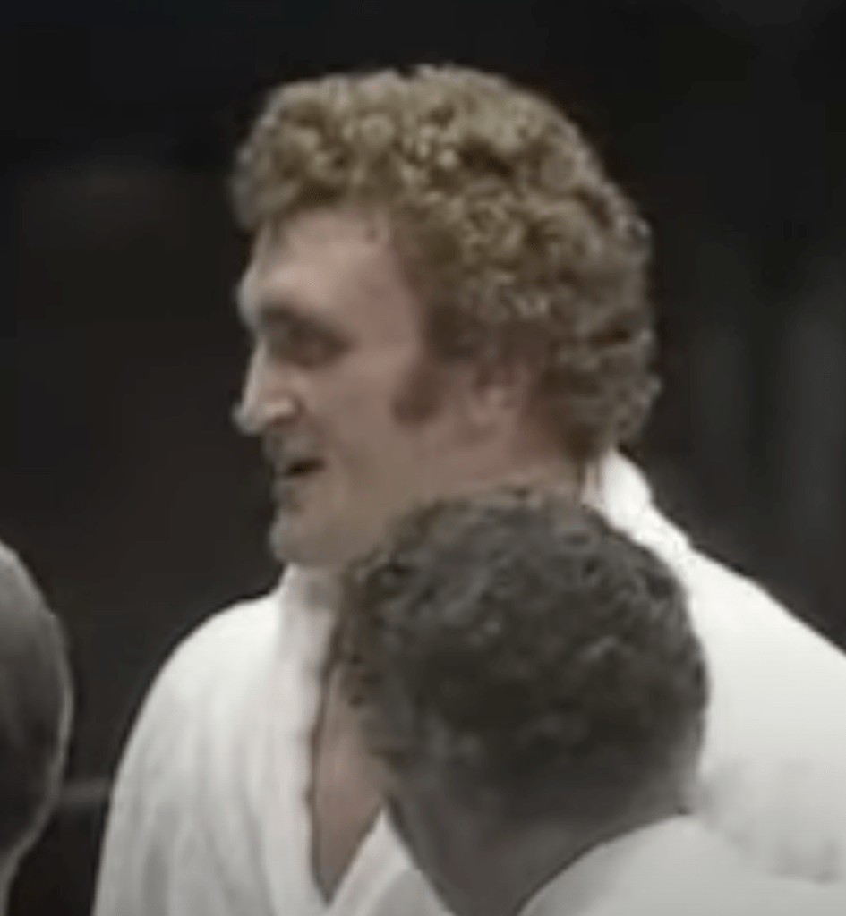 Joe Bugner, 75, British Boxing Champ Who Slugged It Out With Ali, Dies ...
